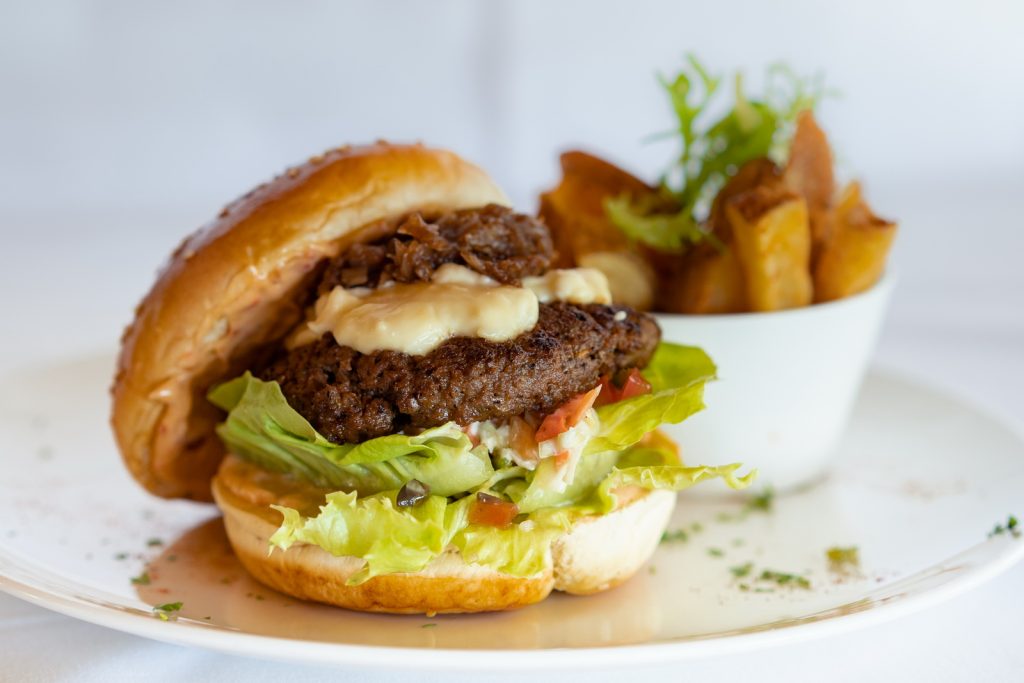 HAI BAR & GRILL - Beachfront Restaurant - Nusa Lembongan